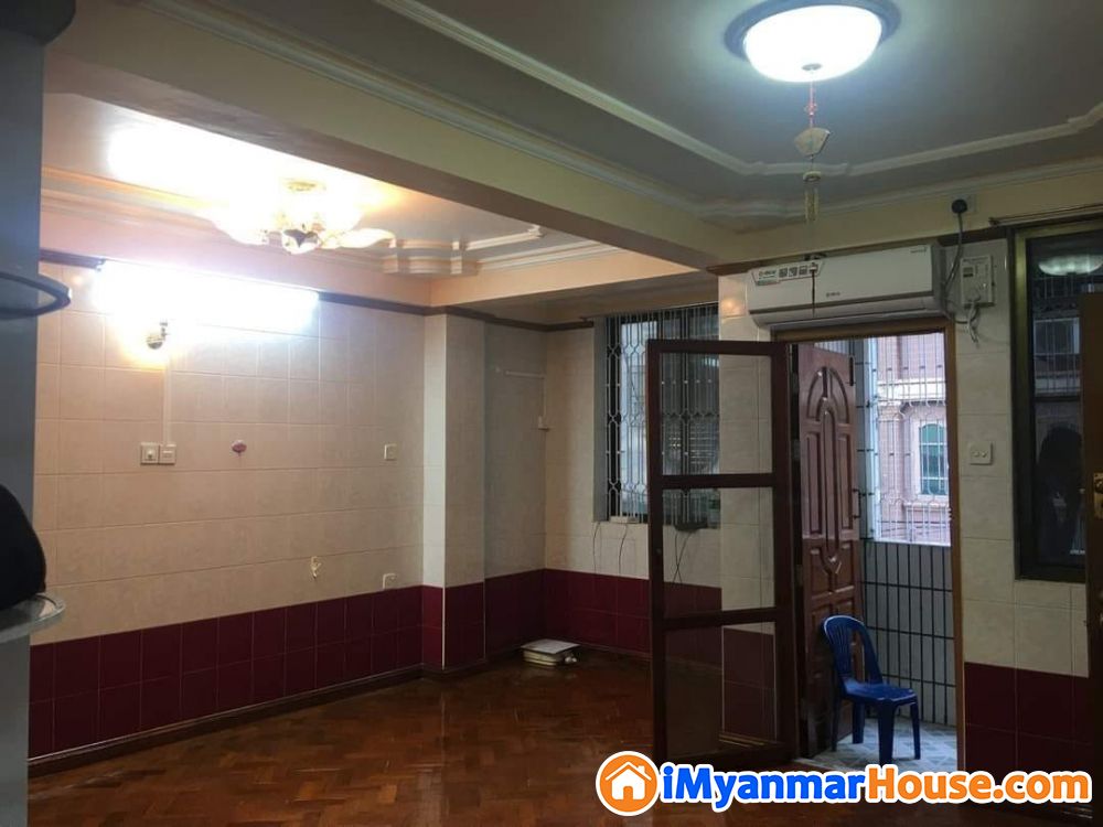 #junction mawtin အနီး ပြင်ဆင်ပြီး အိပ်ခန်း-2ခန်းပါ ပထမထပ် တိုက်ခန်း အင ...