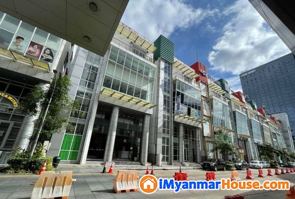 အကျယ်အဝန်း (34'×50') Junction square ဘေး shophouseမှ တစ်လွှာချင်းငှားမည ...