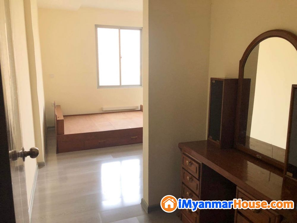🤩 Hlaing Township Royal Thukha Condo For Rent - ငှါးရန် - လှိုင ...