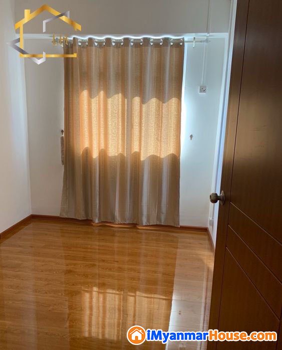 (650 sqft)အကျယ် ၊ ဗိုလ်တထောင်မြို့နယ် ၊ Time Square Condo တွင် Condo ...