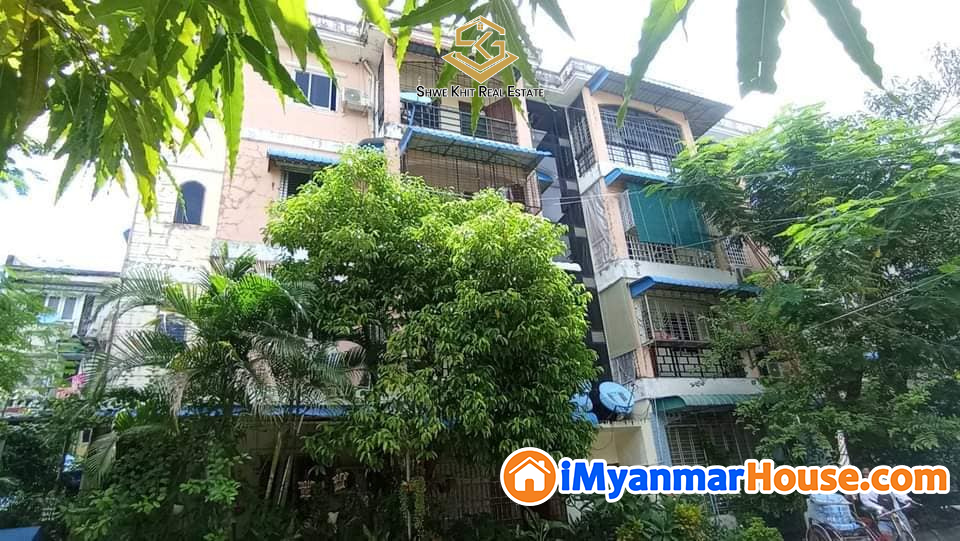 လေးထောင့်ကန် လမ်းမကြီး‌ပေါ်က မေခအိမ်ယာ အတွင်းတိုက်ခန်းအရောင်း - ရောင ...