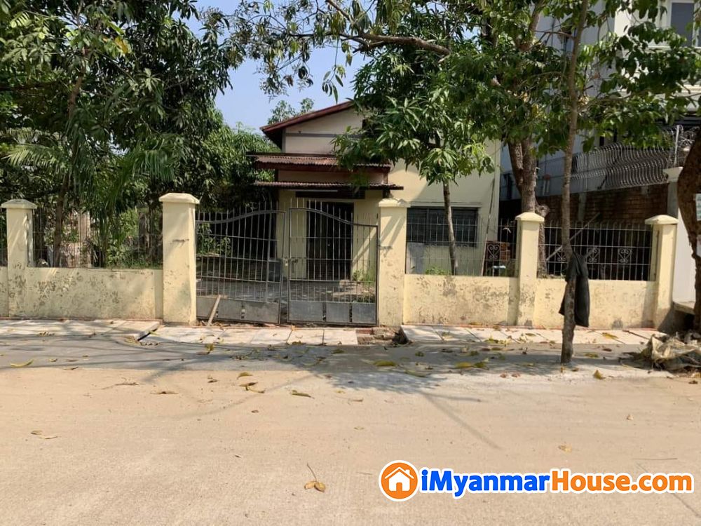 👉မြောက်ဒဂုံ ၂၉ ရက်ကွက် ပြည်ထောင်စု လမ်းမကျေားကပ်တည့်ပေါက် ပေ (၄၀× ၆၀ ...