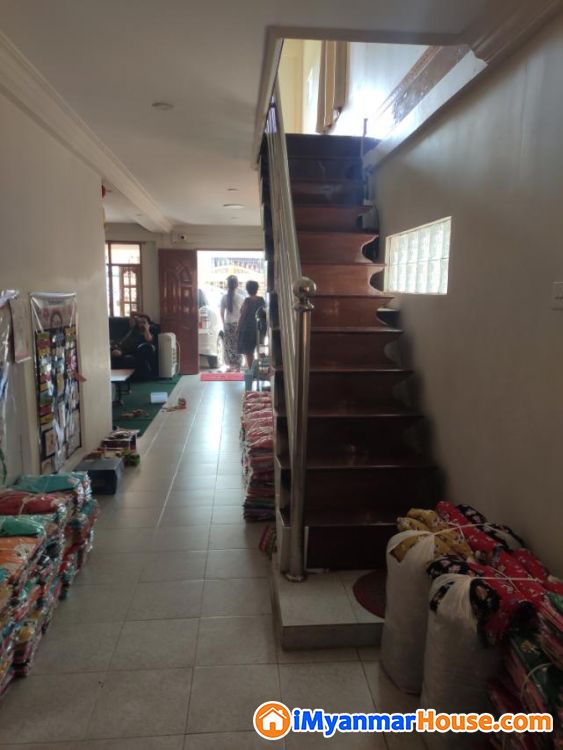 သာကေတမြို့နယ် မာန်ပြေ၁၀လမ်း ပေ ၂၀ ပေ ၆၀ 1Master room,2Single room ကျွန ...